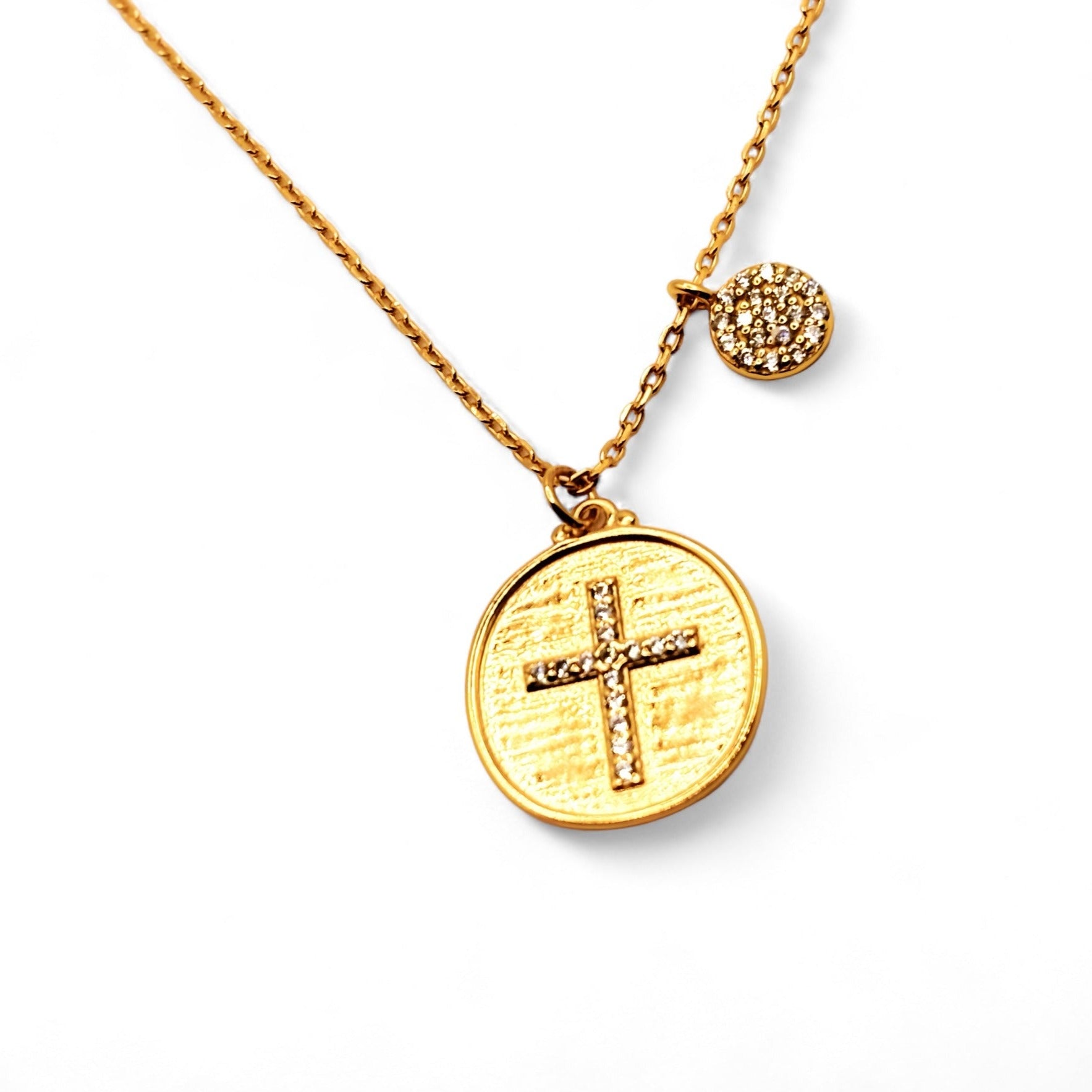 Collar Religioso con una medalla de Cruz con Circones de Plata 925 ...